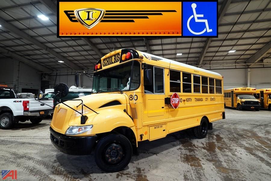 2015 International School Bus Lift